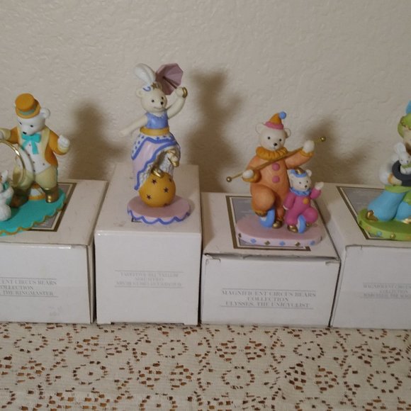 Avon Collectibles | Accents | Magnificent Circus Bears Collection ...